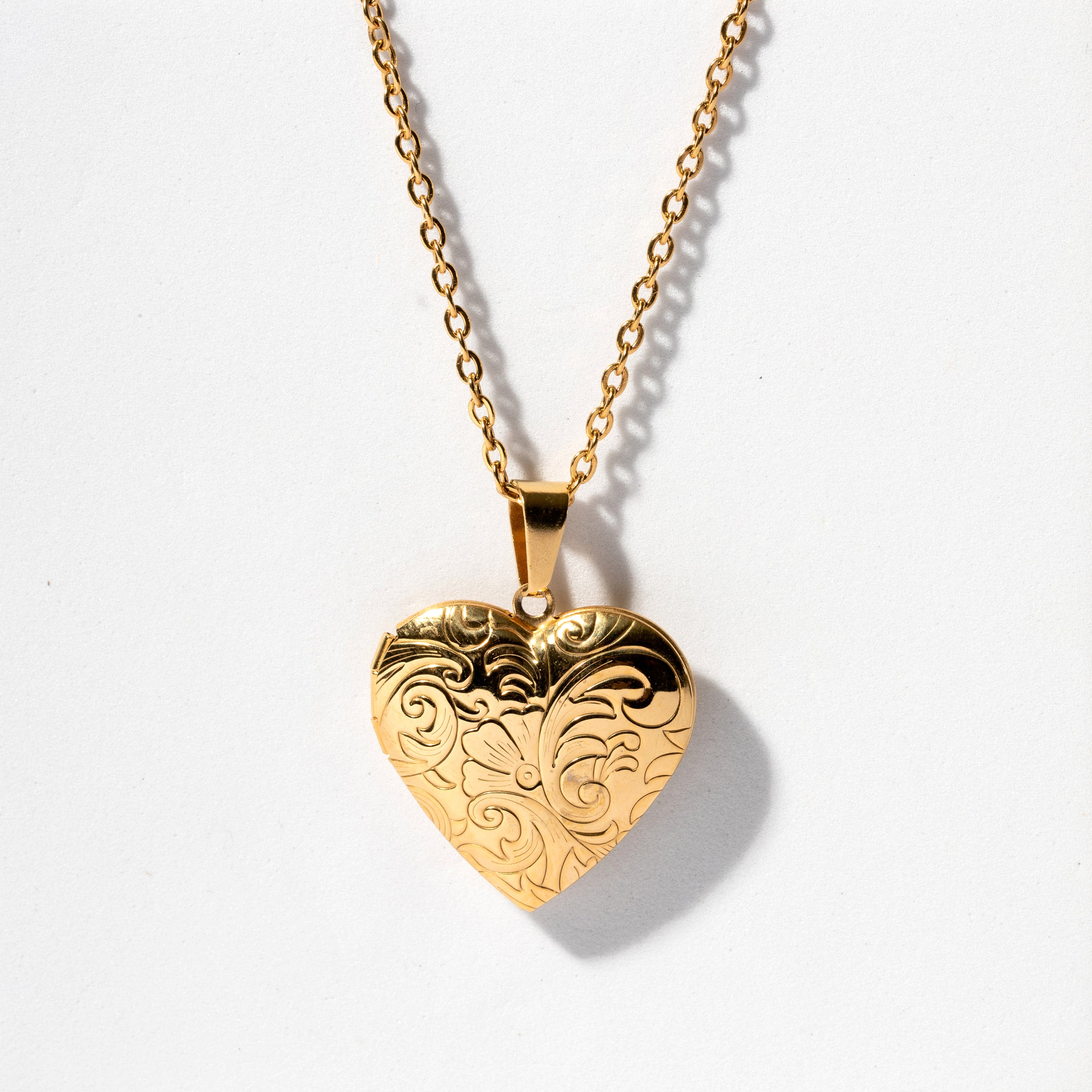 Titanic Heart Locket Chain 18K Gold Special Keepsake chain. Waterproof ...